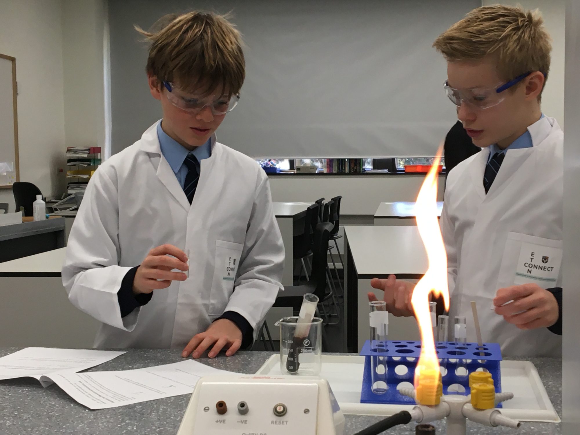Primary School Science Visit - Eton College