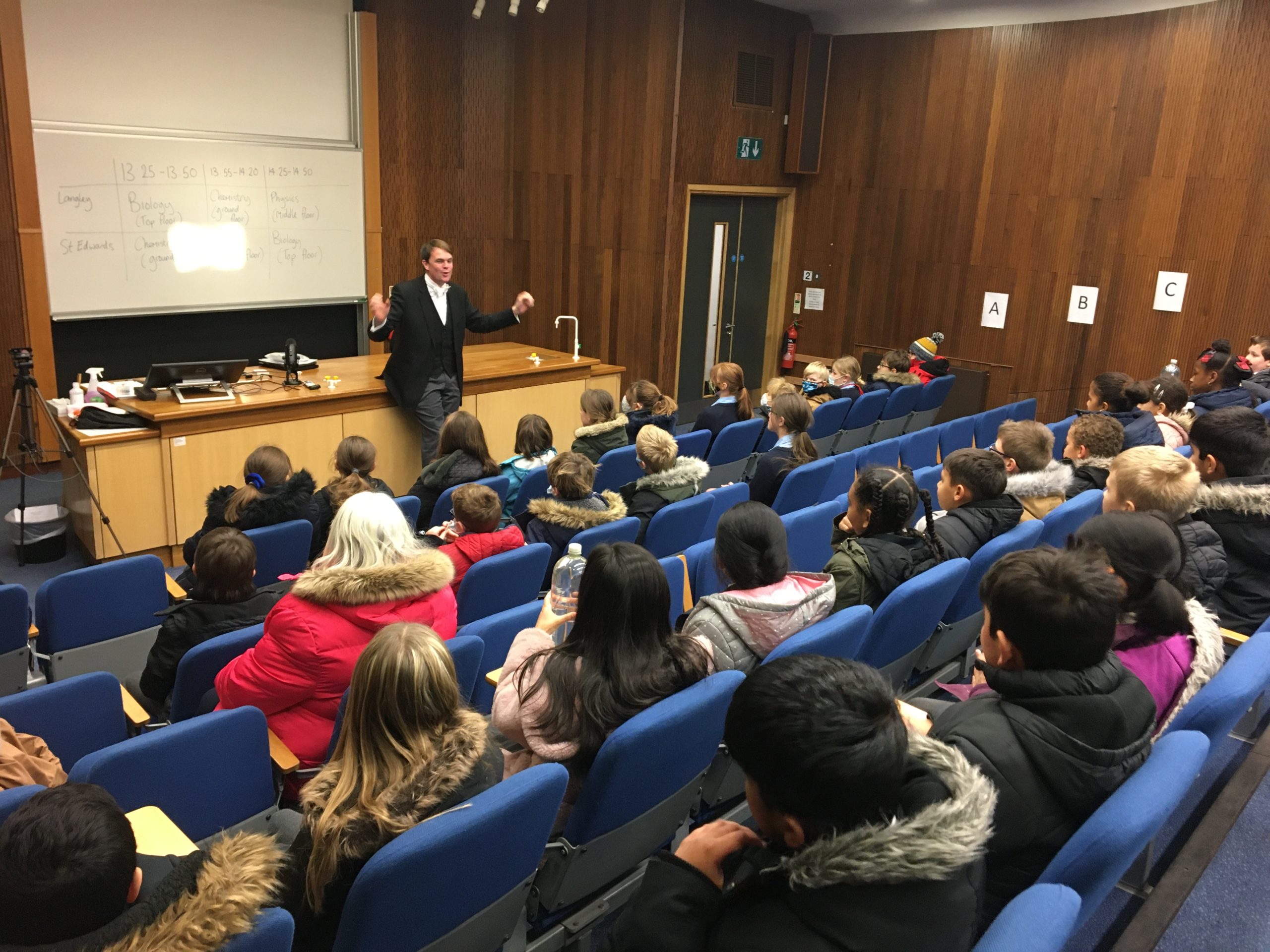 Primary School Science Visit - Eton College